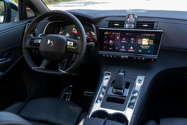 Essai nouveau DS 7 hybride : que vaut le SUV restylé (2022)